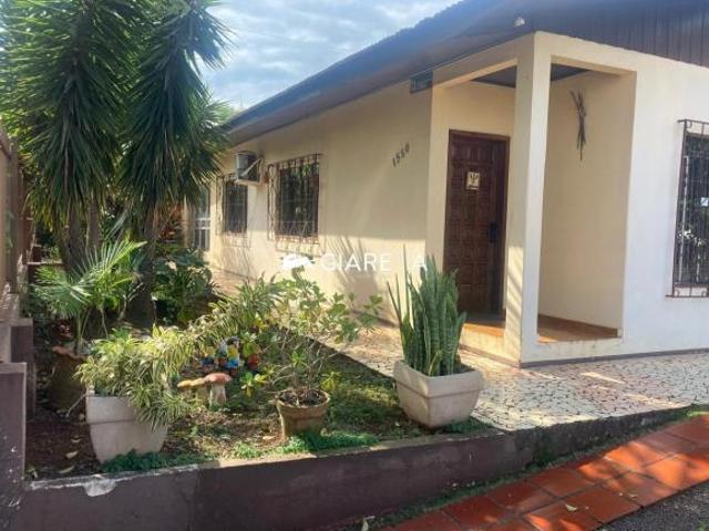 Casa ampla no centro da cidade disponível para venda, CENTRO, TOLEDO PR