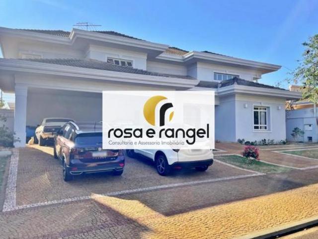 Casa ampla no Cond Buritis | Só aqui na Imobiliária Rosa e Rangel