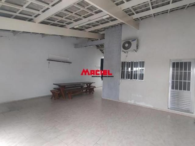 Casa ampla no Jardim Minas Gerais, Zona Norte de São Jose dos Campos