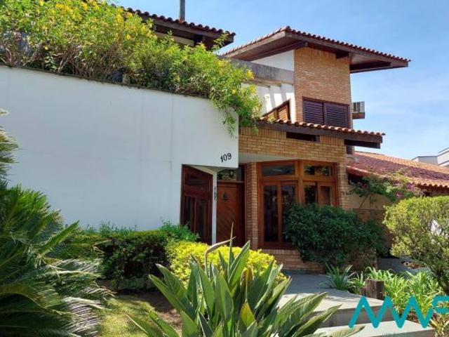 Casa Ampla no Residencial Alphaville 5 Venda ou Locação