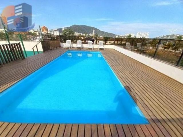 Casa ampla a 100 metros da Praia em Enseada Guarujá