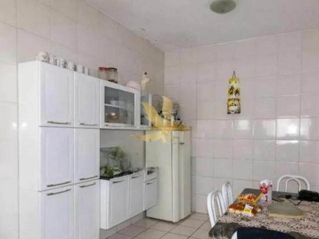 Casa Ampla à Venda, 800 m², 3 Dormitórios e Excelente Localização no São Quirino