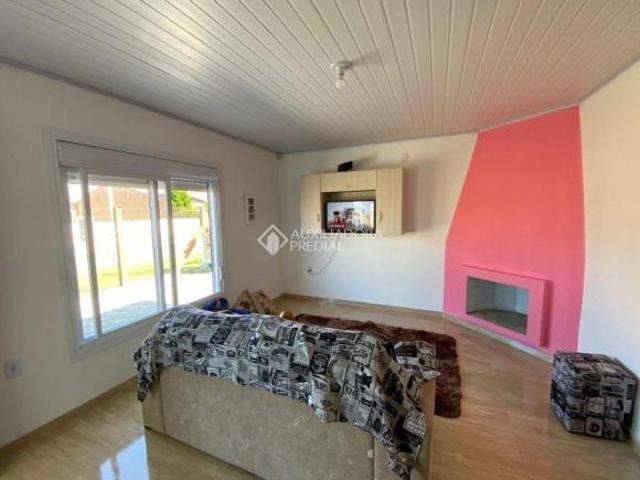 Casa ampla à venda em Imbé 5 quartos e excelente localização
