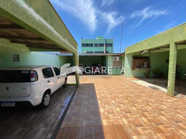Casa ampla à venda em ótima localização no JARDIM EUROPA, TOLEDO PR