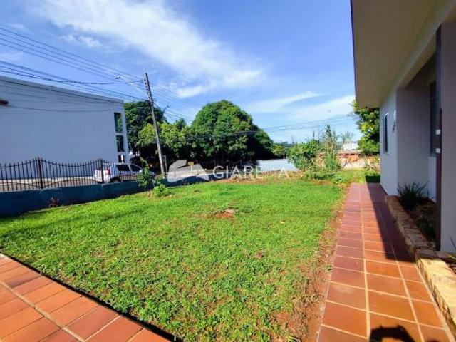 Casa ampla à venda em região privilegiada da cidade, CENTRO, TOLEDO PR
