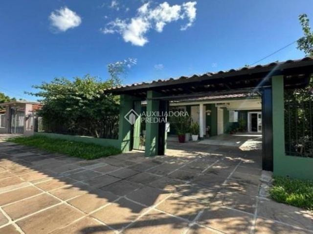 Casa ampla à venda Estância Velha