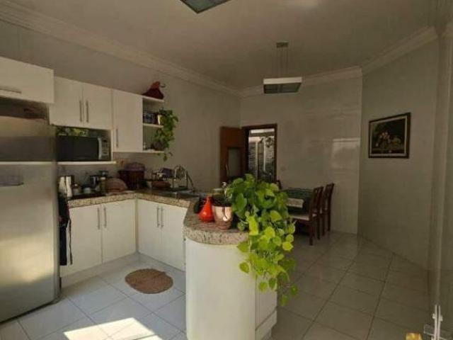 Casa ampla à venda no Jardim Flamboyant em Santa Bárbara d&apos Oeste