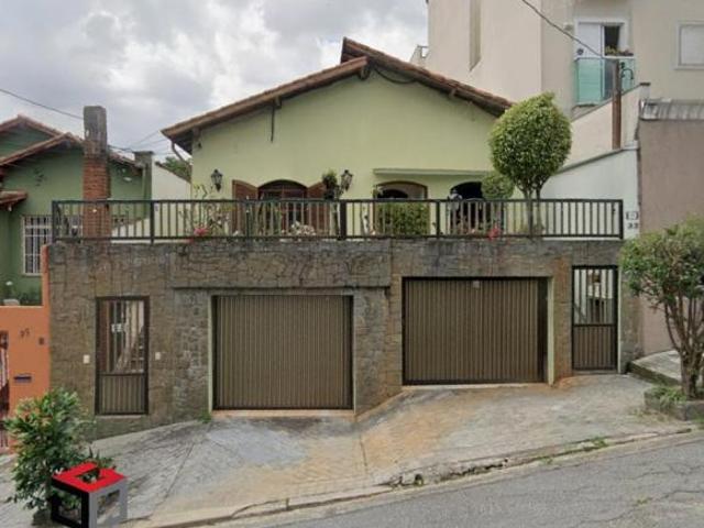 Casa ampla à venda no Paraíso, Santo André – 6 quartos, espaço gourmet e financiamento