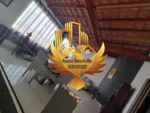 Casa Ampla, Arejada e Boa Localização. Oportunidade Única !