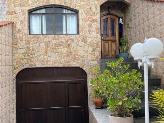 Casa Ampla Assobradada na Penha com 03 Dormitórios /05 Vagas e Espaço Gourmet