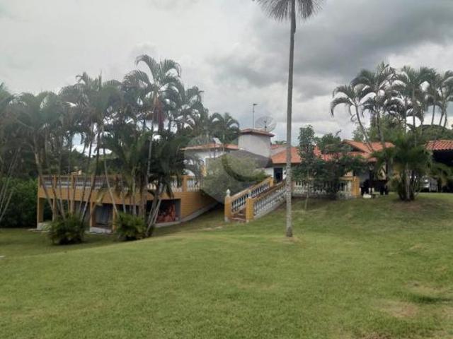 Casa Ampla com 4 Suítes no Condomínio Piccolo Paese – Salto/SP