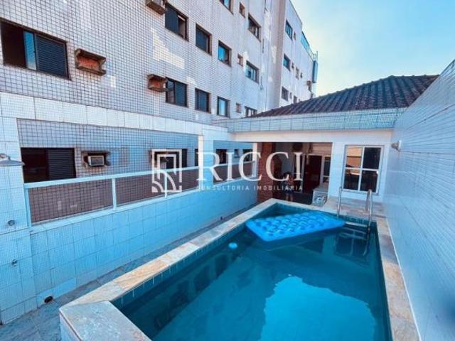 Casa ampla com 5 quartos à venda no Embaré Santos