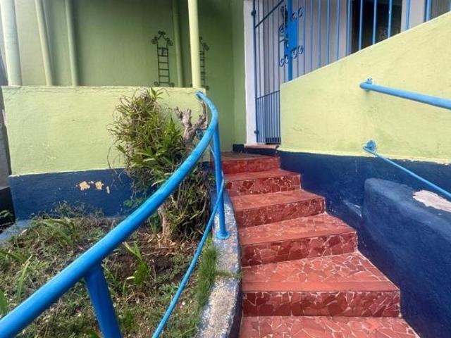 Casa ampla com 02 dormitórios e edícula, à venda no Parque Santana, Mogi das Cruzes SP