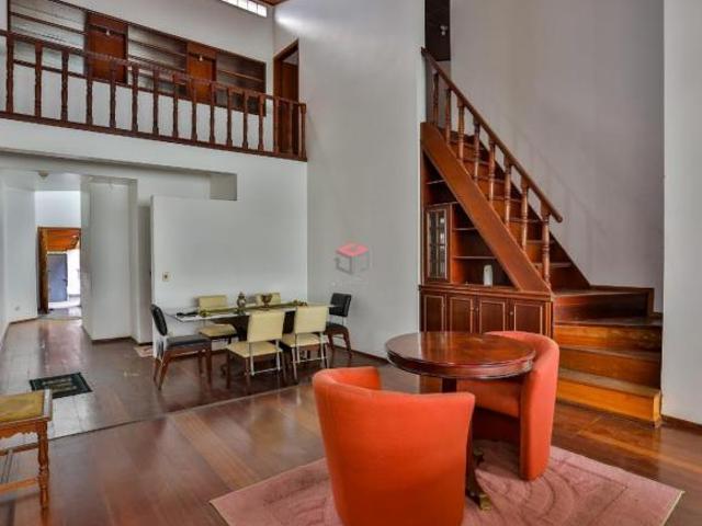 Casa ampla com 264,34m² localizada no Bairro Santa Terezinha em São Bernardo do Campo SP
