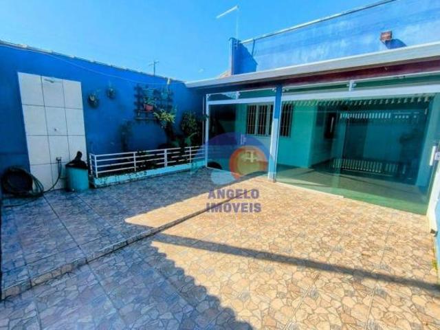 Casa Ampla com 2 Dormitórios, Suíte, Edícula e Quintal no Stella Maris em Peruíbe!