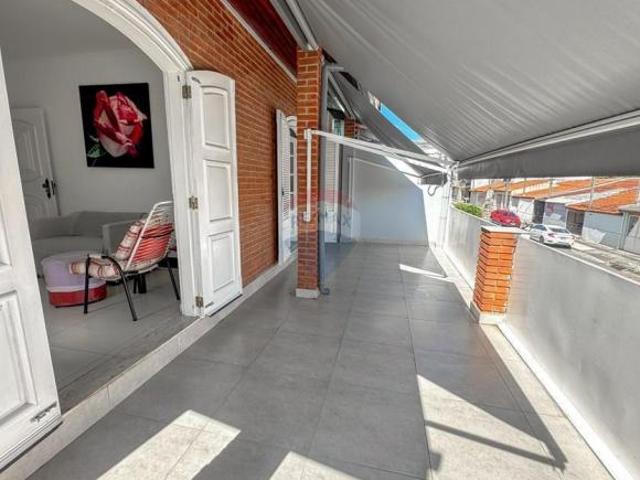 Casa ampla com 3 dormitórios, Jardim México, Itatiba/SP