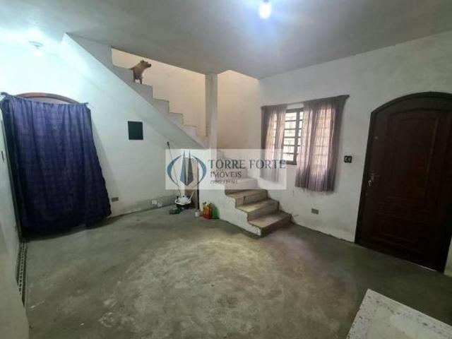 Casa ampla com 3 dormitorios 2 vagas de garagem no Jardim São Marcos