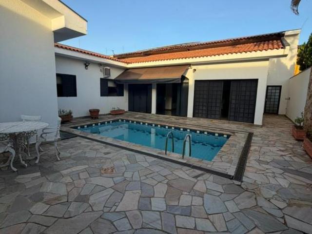 Casa ampla com 3 quartos na Lagoinha | Só aqui na Rosa e Rangel Consultoria e Assessoria Imobiliári