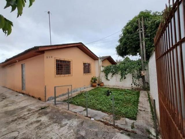 CASA AMPLA COM TERRENO NO PINHEIRINHO/SÍTIO CERCADO ACEITA FINANCIAMENTO