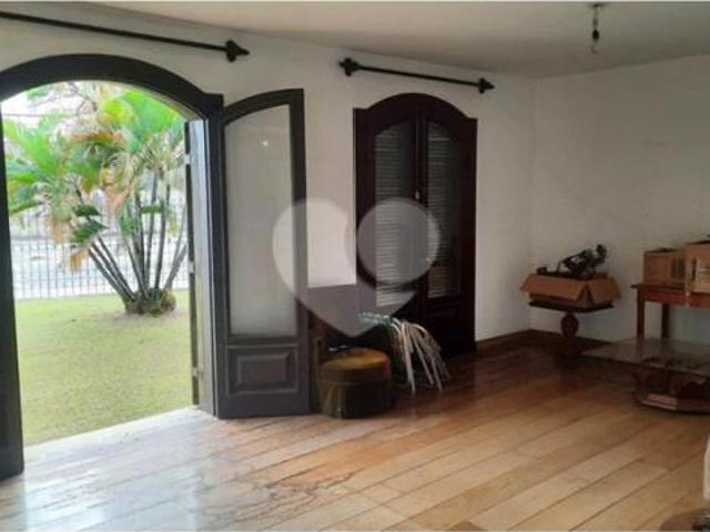 Casa Ampla com Terreno Generoso e 6 Vagas no Jardim Faculdade – Itu/SP