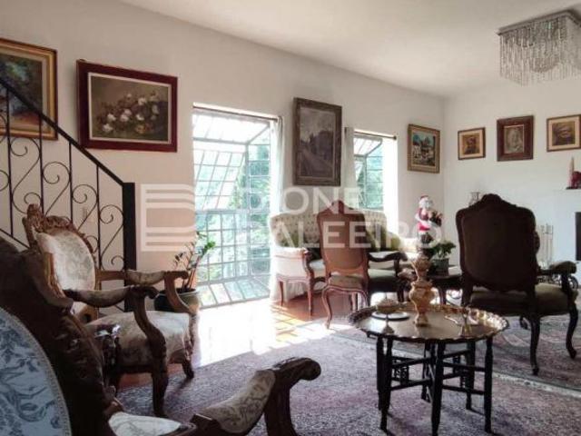Casa ampla com vista em Santo Antônio do Pinhal