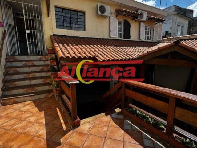 Casa Ampla com Área Verde à Venda no Jardim Paulista 265m²