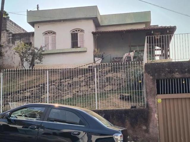 Casa ampla com Habite se no bairro Nacoes Unidas em Sabara