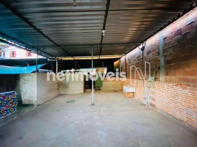 Casa Ampla com Loja Comercial à Venda