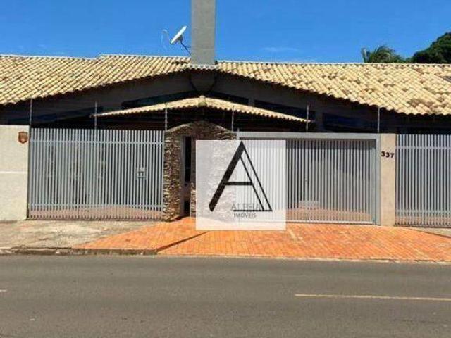 CASA AMPLA COM MEZANINO