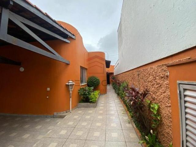 Casa Ampla com Piscina, Área Gourmet e Edícula 330 m²