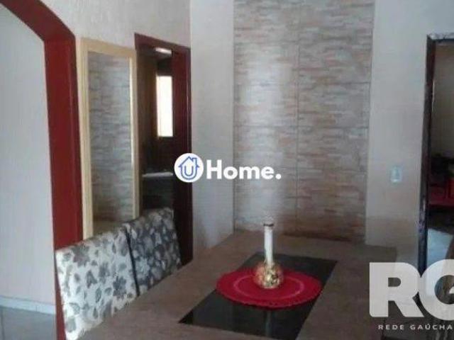 Casa Ampla com Piscina e 4 Dormitórios no Rubem Berta