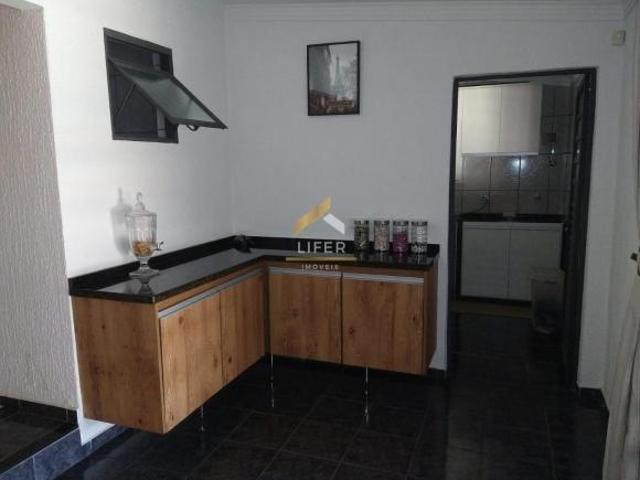 Casa Ampla com Piscina e Área Gourmet Pronta para Morar