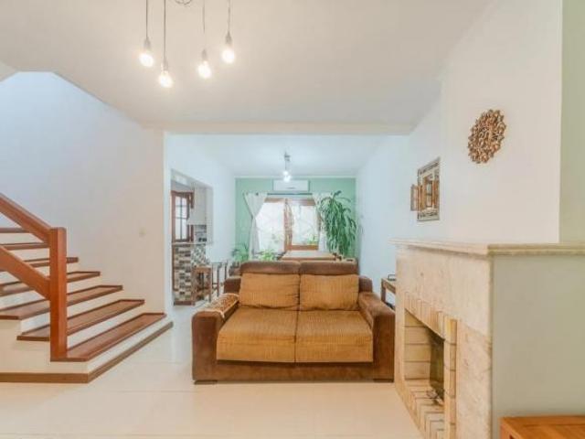 Casa ampla com segurança e praticidade no Condominio Jardim Verde