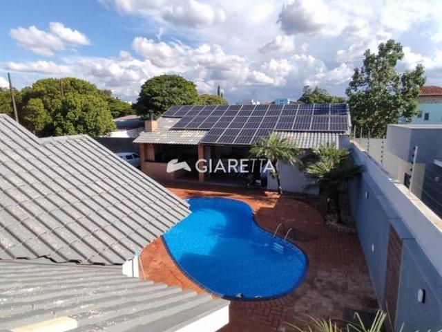 Casa ampla de alto padrão à venda no JARDIM GISELA, TOLEDO PR