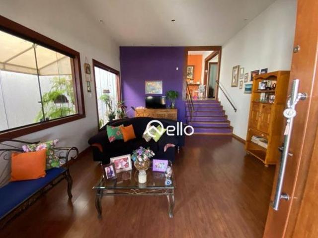 Casa ampla de 225m² com espaço gourmet no Bairro Sônia Romanelli – Pedro Leopoldo