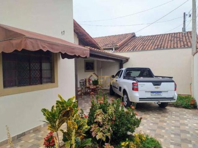 Casa Ampla de 400m² com Edícula e Área de Lazer – Maricá
