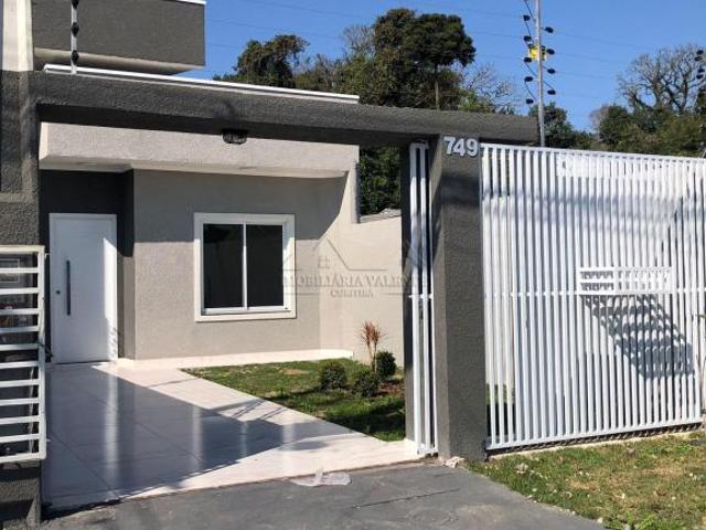 Casa Ampla de 90m2 com 3 Dormitórios sendo 1 Suíte