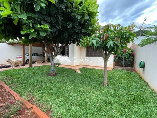 Casa ampla e com excelente localização para venda, VILA INDUSTRIAL, TOLEDO PR
