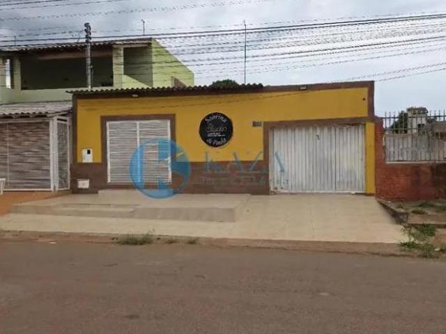 CASA AMPLA E COM PONTO DE COMÉRCIO EM EXCELENTE LOCALIZAÇÃO NO JARDIM ORIENTE EM VALPARAÍSO