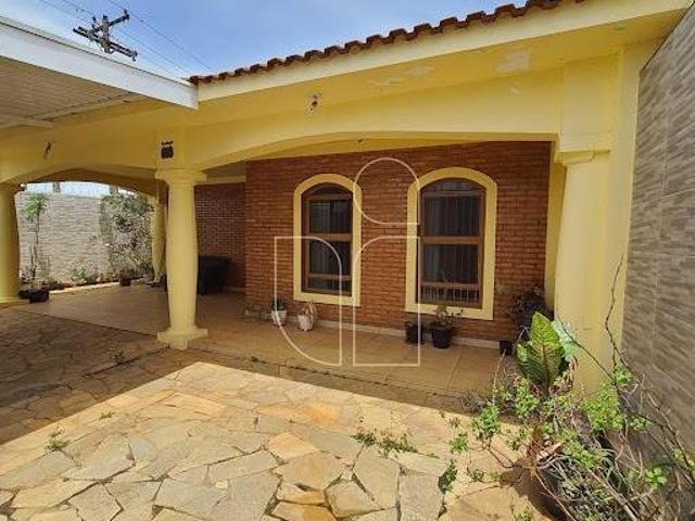 Casa ampla e completa no Jardim Parati – Marília/SP