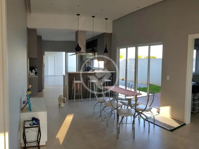 Casa Ampla e Completa no Loteamento Fechado Vista da Pedra codigo: 122929
