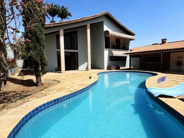 Casa Ampla e Acolhedora no Lago Sul – SHIS QI 29 Otima Area de Lazer