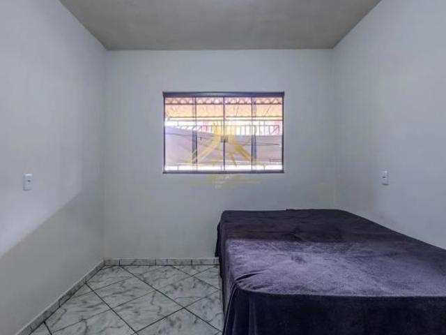 Casa ampla e arejada lote de esquina 193m², próximo a estação do metrô