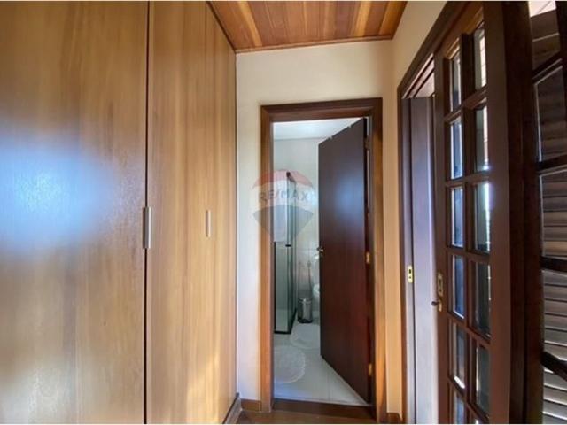 Casa ampla e mobiliada ao lado da reserva, com lazer completo e muito conforto!