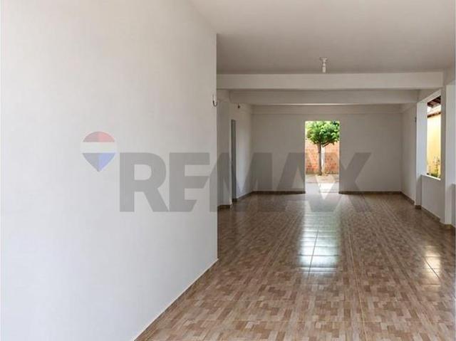 Casa ampla para alugar com suíte, jardim de inverno e terraço!