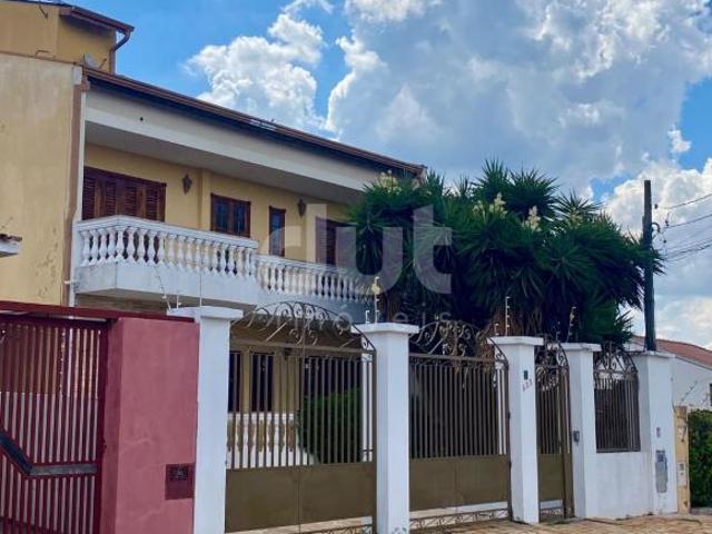 Casa ampla para Locação ou Venda  Santa Genebra Campinas SP