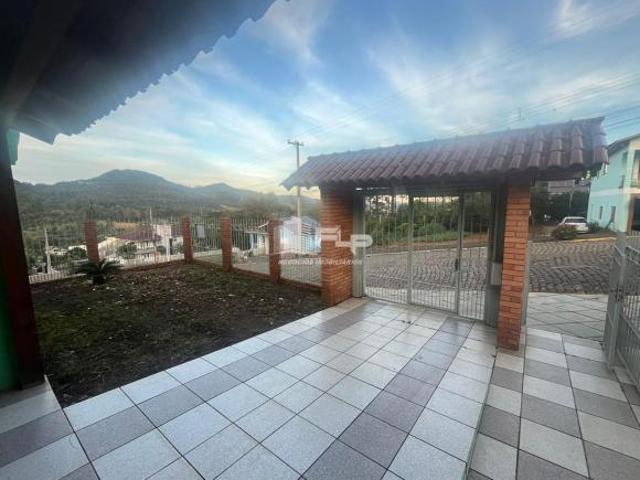 CASA AMPLA PERTO DO CENTRO