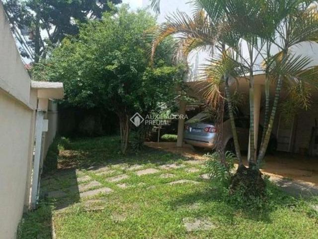Casa Ampla Próxima ao Aeroporto de Congonhas,Terreno: 340 m² | Área Construída: 190 m²,3 dorm, 3 vag