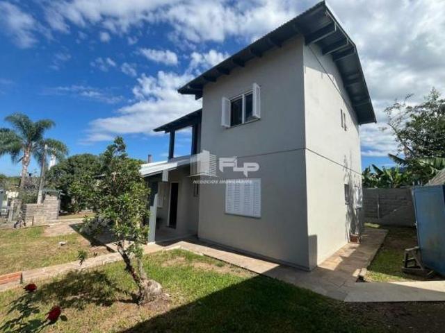 CASA AMPLA PRÓXIMA DO CENTRO DE FELIZ