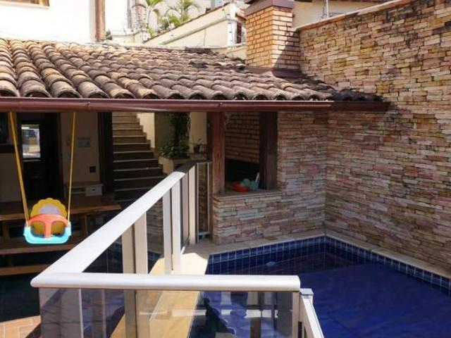 Casa ampla, 5 quartos, 3 suítes, 6 vagas São Bento, BH/MG